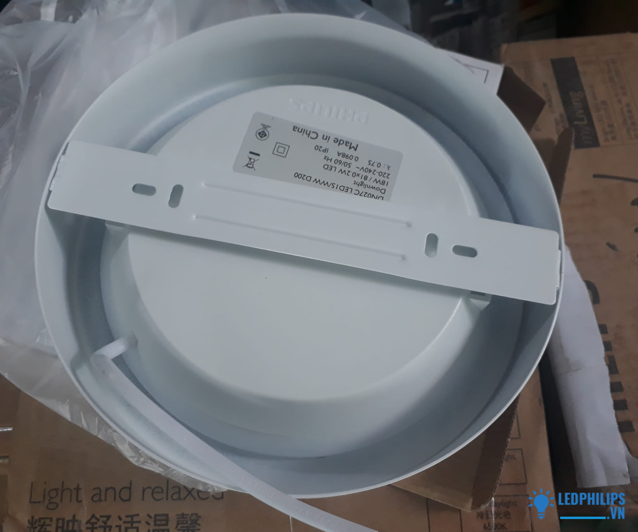ĐÈN DOWNLIGHT GẮN NỔI DN027C LED9 CW D150 - Led Philips